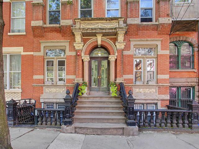 287 8Th St # 4B