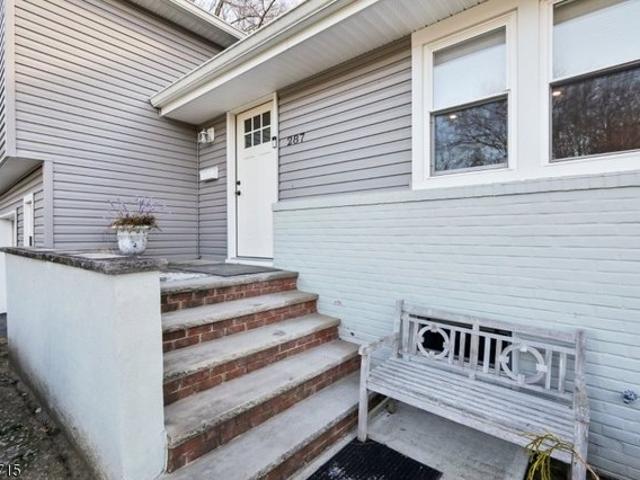 287 Country Club Dr, Oradell, NJ 07649