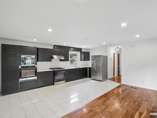 287 Buttonwood Drive