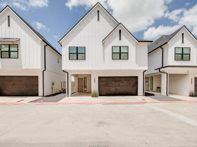 287 Estates Cir, College Station, TX 77840