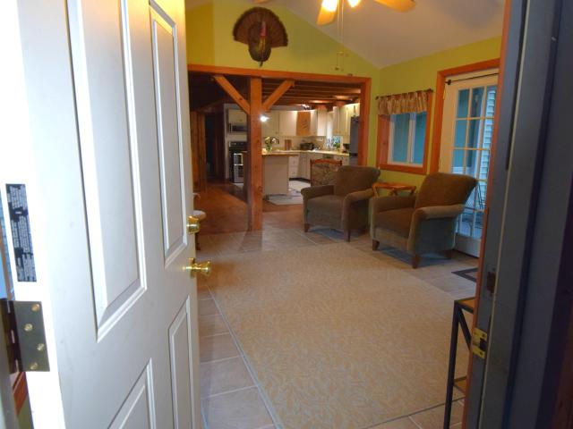 287 Middle Road