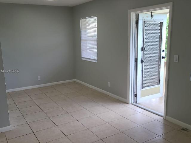287 Norwich L, Unit 287, West Palm Beach, FL 33417 | MLS #A11892 | Compass