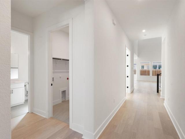 287 San Saba Dr