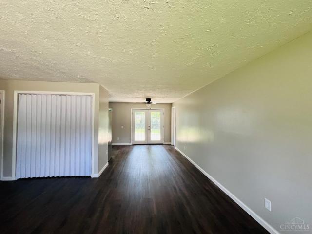 287 Shaker Court