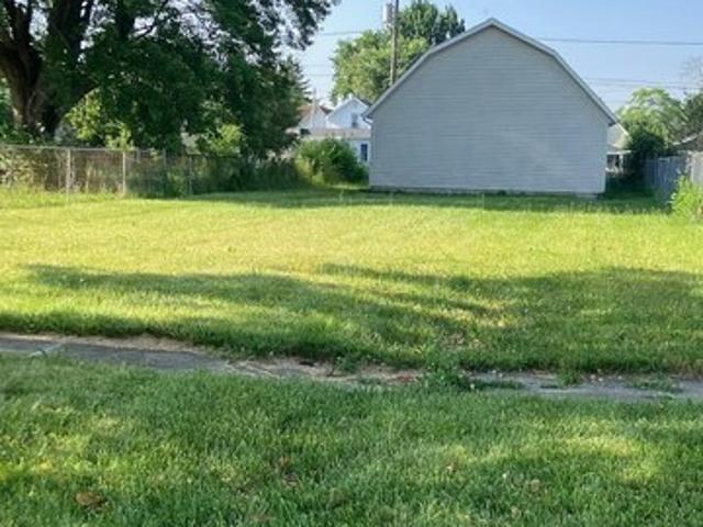 287 W 4th St, Fostoria, OH 44830