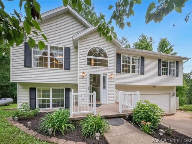 287 Wildwood Dr, Linn Creek, MO 65052
