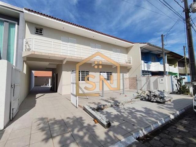 287S Sobrado de alto padrão com piscina no Balneário Porto Fino