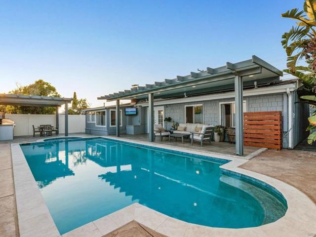 2884 Amulet St, San Diego, CA 92123