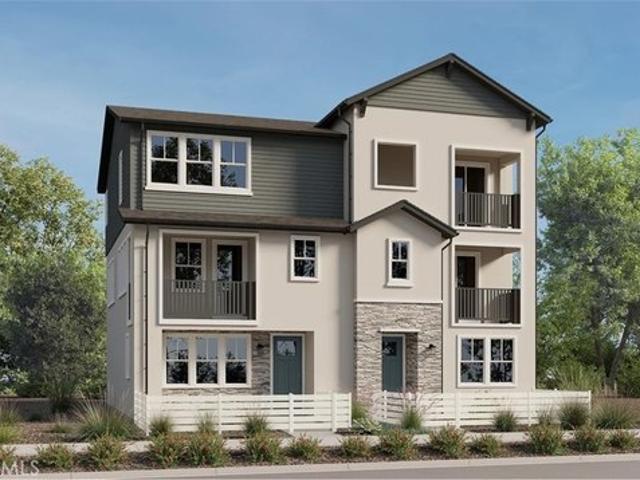 28853 Pineridge Ln, Canyon Country, CA 91387