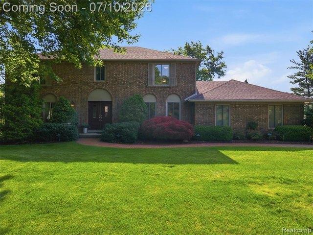 28854 Eton Gln, Farmington Hills, MI 48331