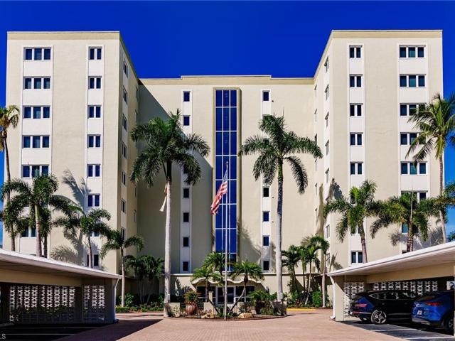 2885 Gulf Shore Blvd N, Unit 302, Naples, FL 34103 | MLS #225069 | Compass