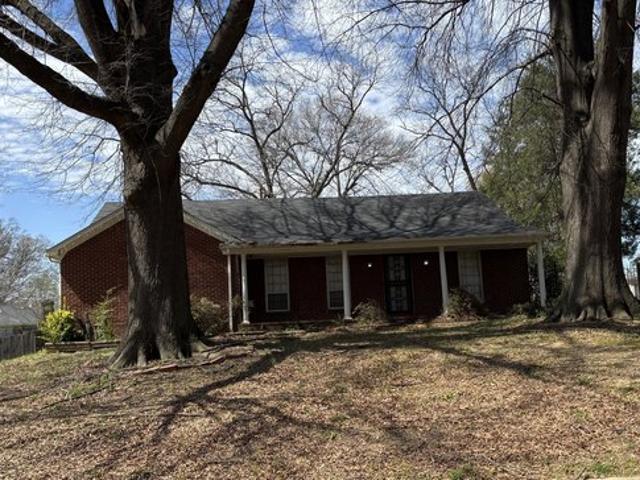 2885 Kenneth St, Memphis, TN 38128