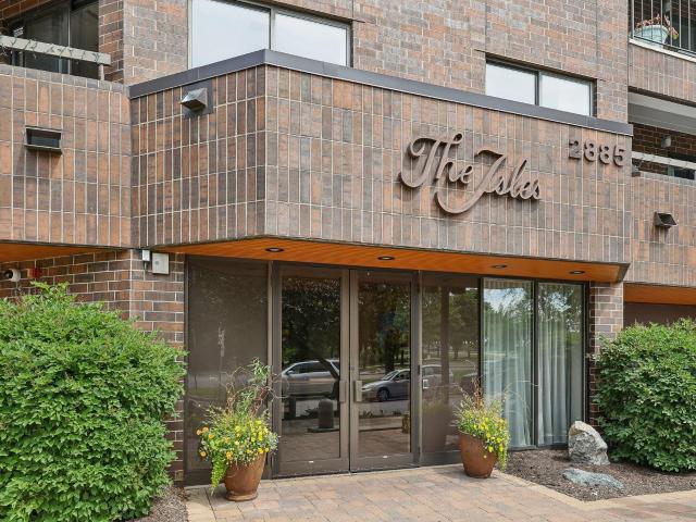 2885 Knox Avenue S # 707