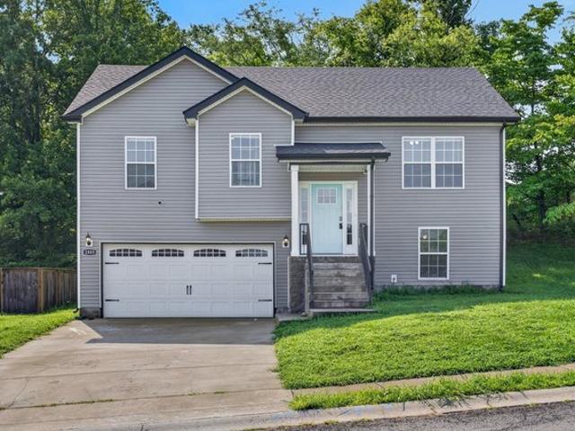 2885 Teakwood Dr, Clarksville, TN 37040