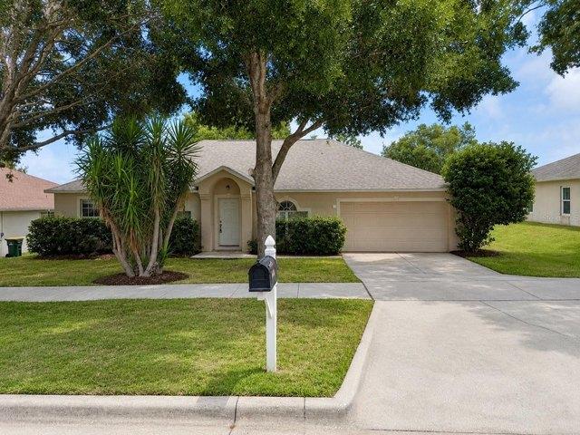 2885 White Magnolia Loop, Clermont, FL 34711