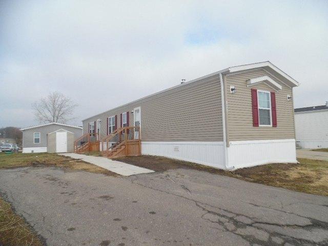 28864 Cherrywood, Flat Rock, MI 48134