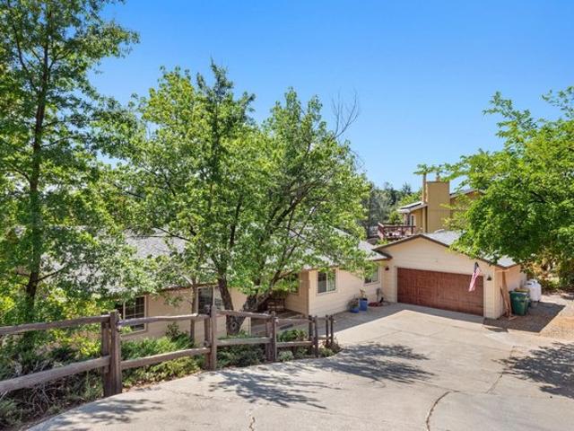 2886 Knollwood Dr, Cameron Park, CA 95682