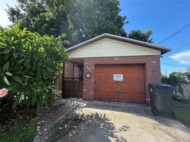 2887 Division Dr N, Saint Petersburg, FL 33714