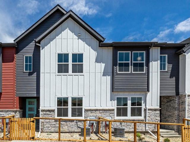 2887 E 103rd Dr, Thornton, CO 80229