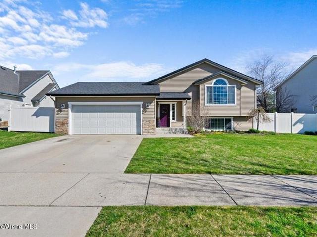 2887 W Cranberry Ave, Hayden, ID 83835