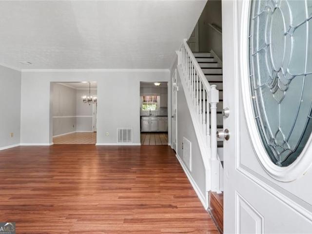 2888 Aspen Woods Entry