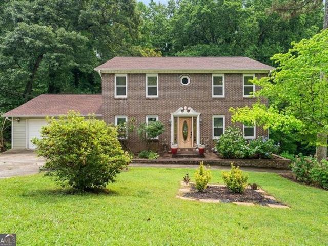 2888 Carrousel Ct, Stone Mountain, GA 30087