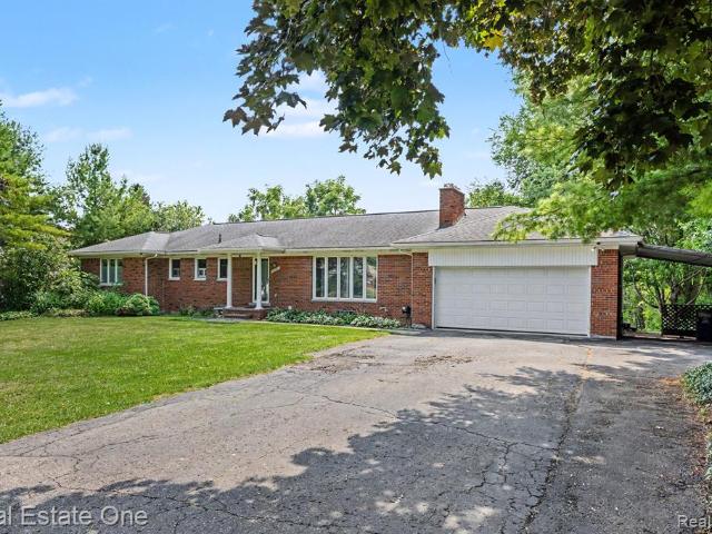 2888 Colonial Way