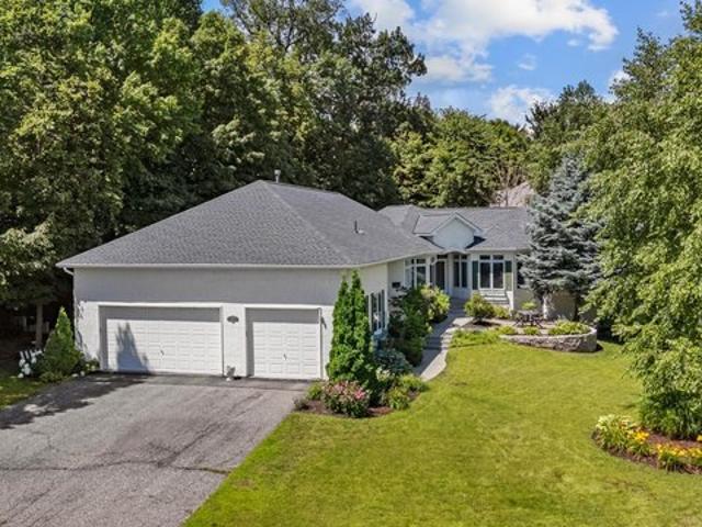 2888 Forest Rdg, Chaska, MN 55318
