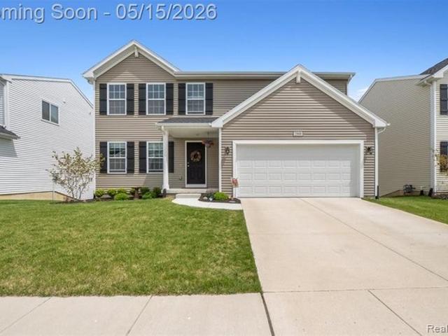 2888 Sycamore River Dr, Handy Township, MI 48836