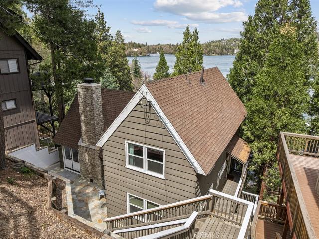 28898 Palisades Dr, Lake Arrowhead, CA 92352 | MLS #IG26069 | Compass