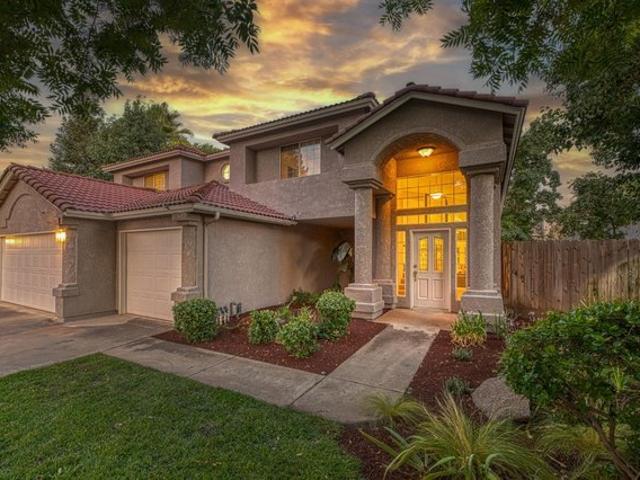2889 McKelvy Ave, Clovis, CA 93611