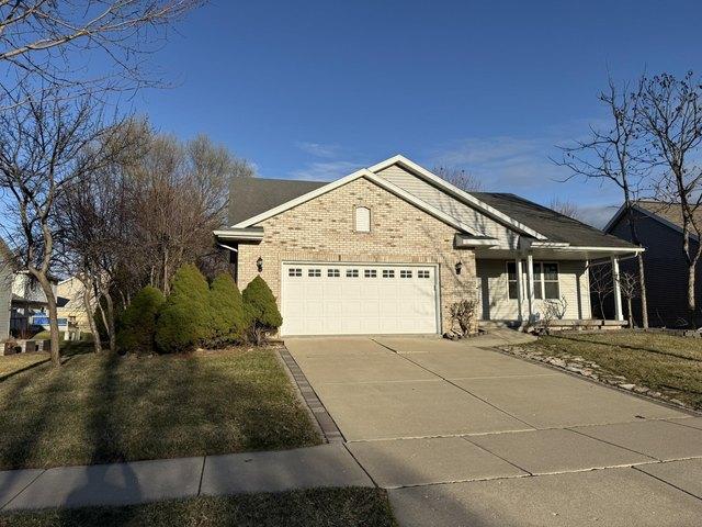 2880 Crinkle Root Dr, Fitchburg, WI 53711