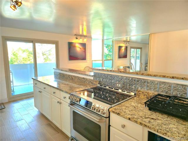 2880 S Locust Street # 302N
