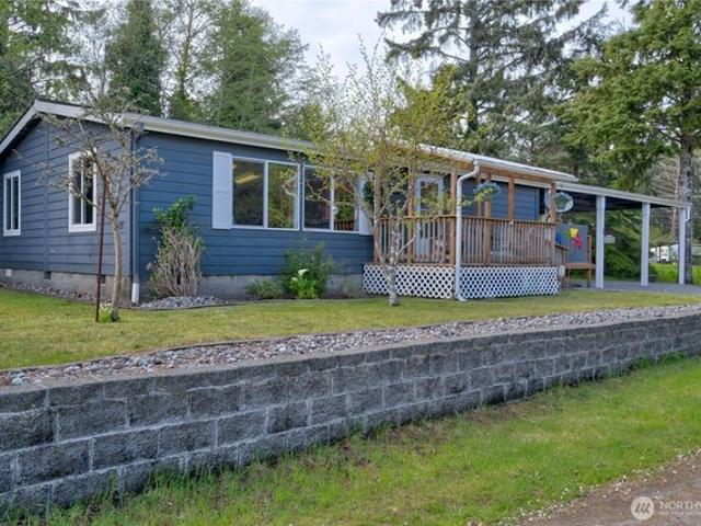 28811 Y Ln, Ocean Park, WA 98640