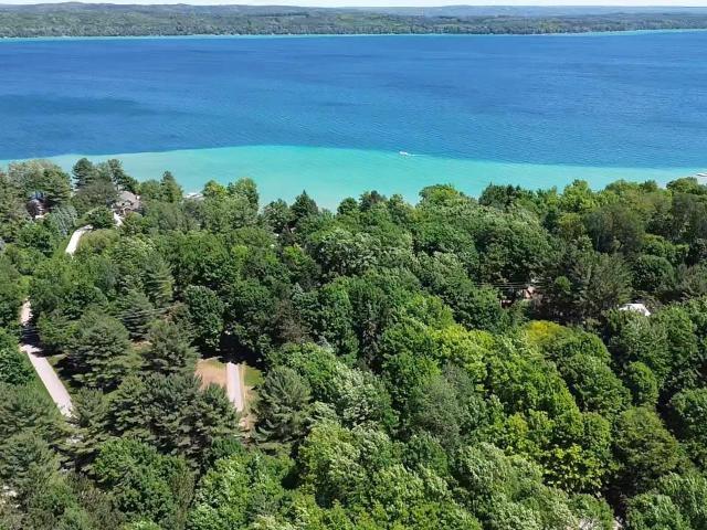 2881 N West Torch Lake Drive