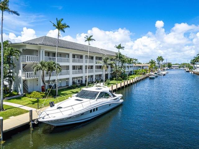 2881 NE 32nd St Apt 220, Fort Lauderdale, FL 33306
