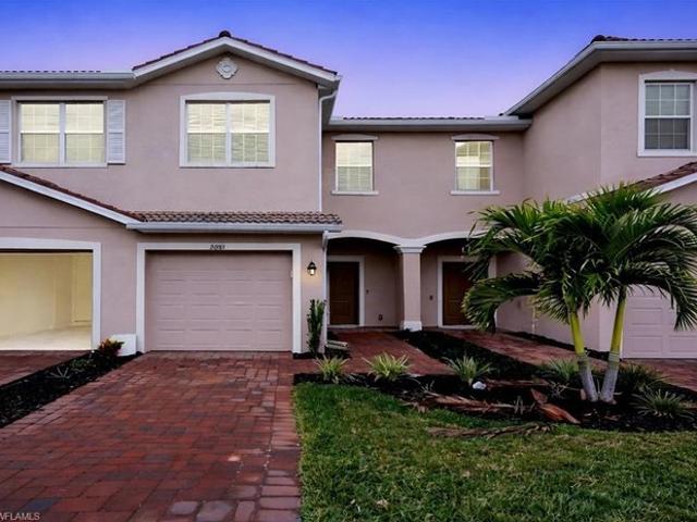 2881 Citrus St, Naples, FL 34120