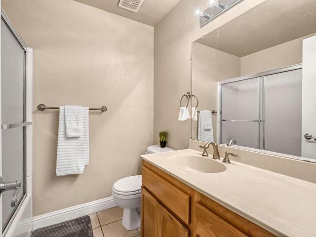 2881 Huntington Blvd, Unit 126, Fresno, CA 93721 | MLS #643140