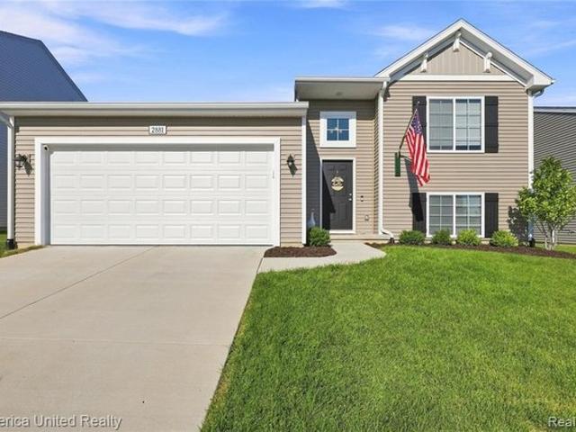 2881 Jordan River Dr, Handy Township, MI 48836