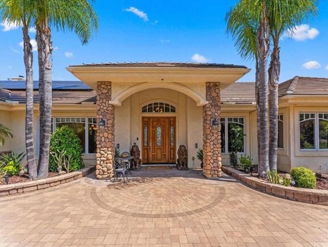 28820 Willow Park Rd, Escondido, CA 92026