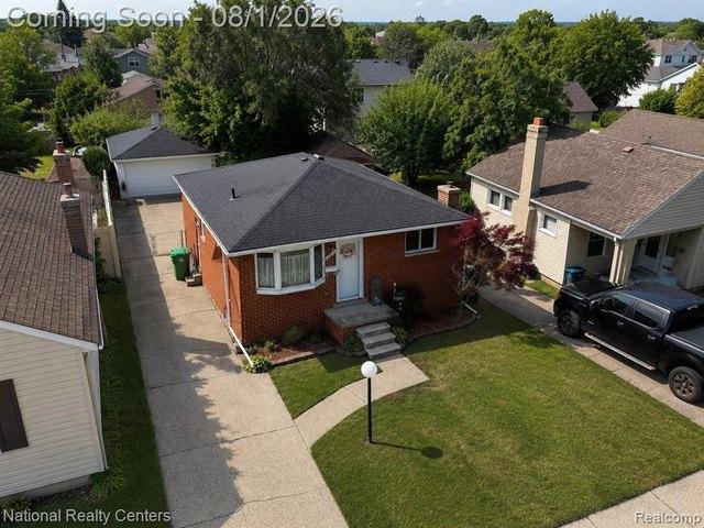 28821 Beechwood St, Garden City, MI 48135