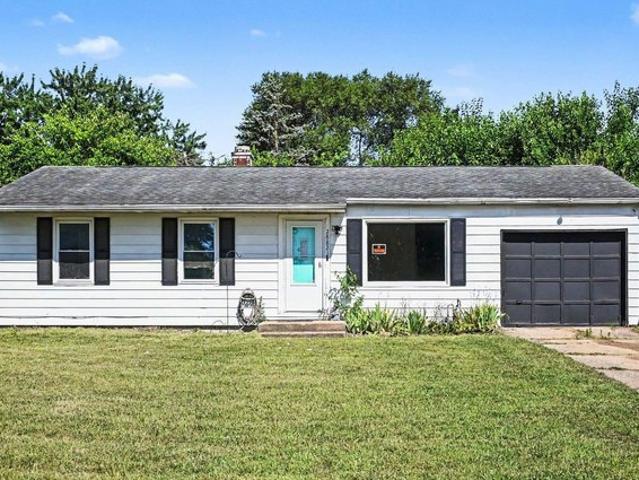 28821 Frank Ct, Elkhart, IN 46516