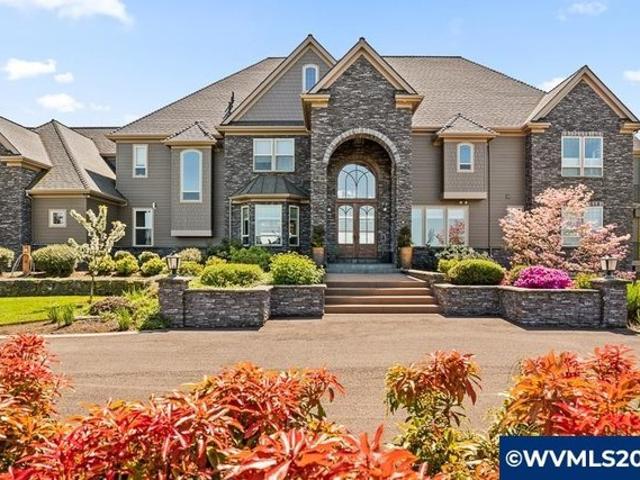 2882 Oak Grove Dr NW, Albany, OR 97321