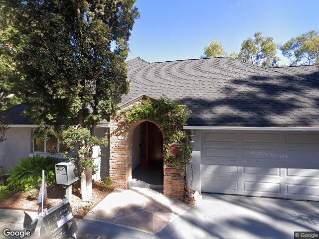 2882 Belden Dr, Los Angeles, CA 90068