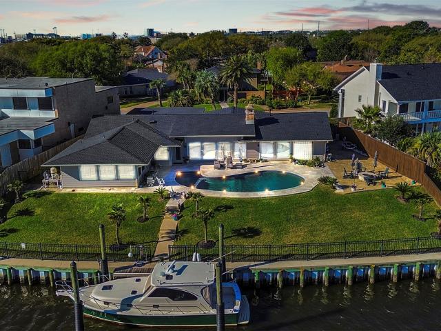 2882 Dominique Dr, Galveston, TX 77551 | MLS #2419