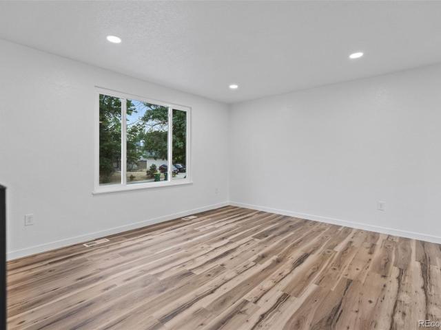 2882 S Mobile Street