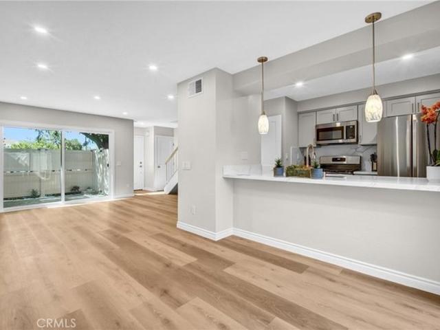 28835 Conejo View Dr, Agoura Hills, CA 91301