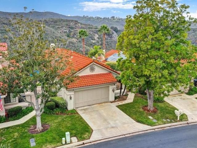 28836 Vista Valley Dr, Vista, CA 92084