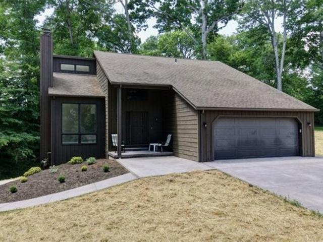 2883 Mara Loma Cir, Wooster, OH 44691