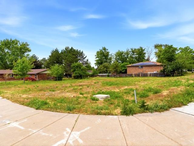 2883 E Sunset Dr, Layton, UT 84040